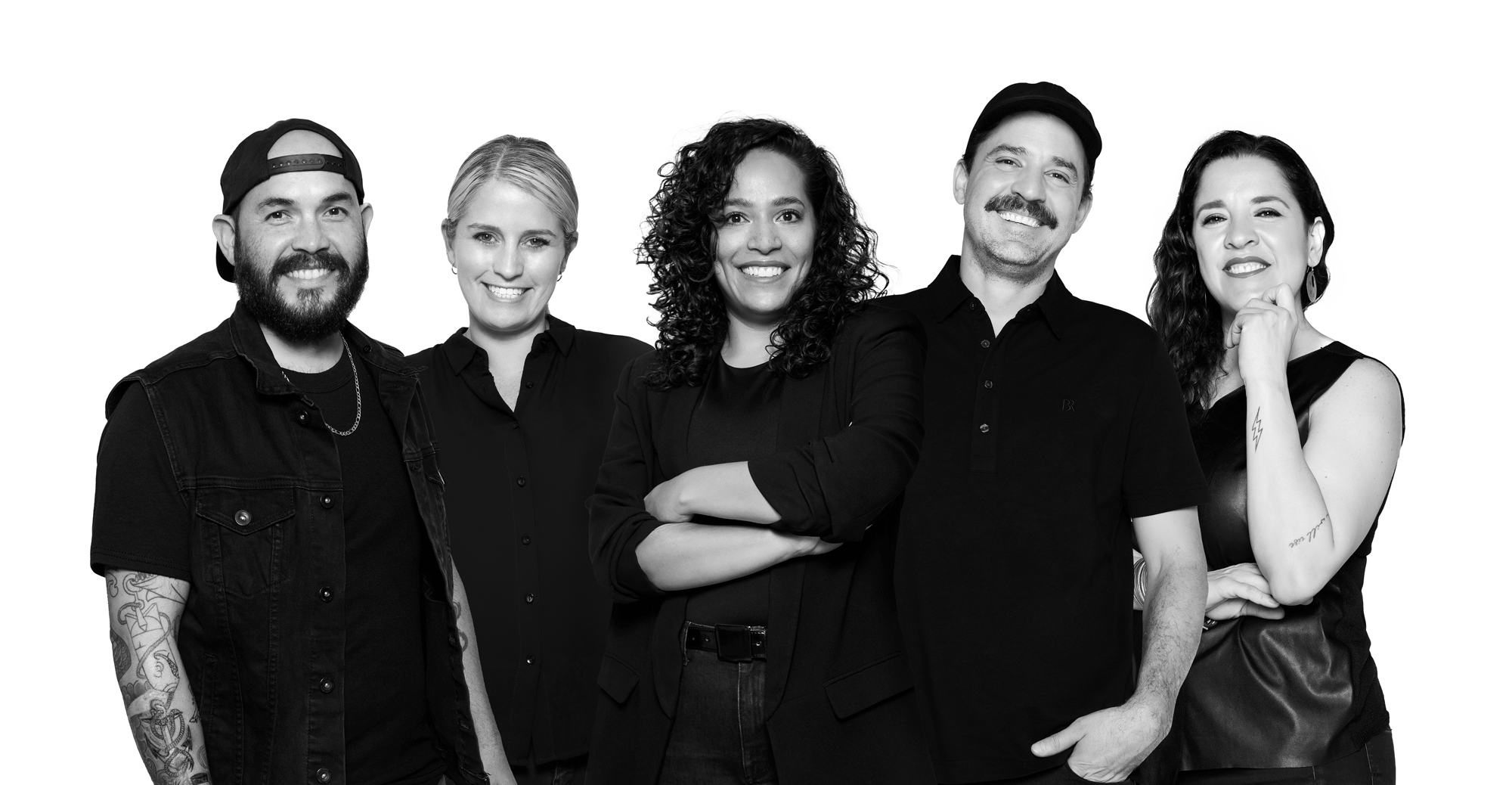 NUESTRO EQUIPO DE PRODUCCIÓN – Revolver Production